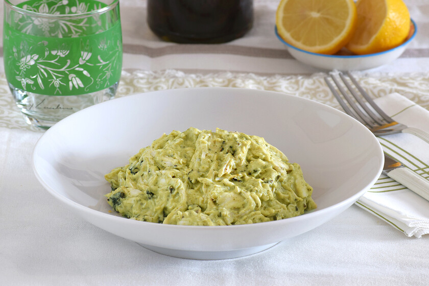Ensalada de pechugas de pollo al pesto. Receta de cocina fácil ...