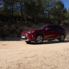 Para los amantes del aire libre: os presentamos el Toyota RAV4