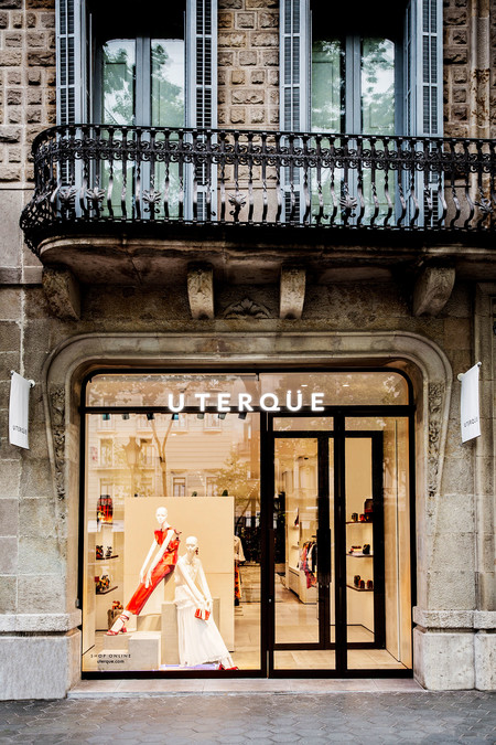 La nueva tienda de Uterqüe en Barcelona parece un apartamento de diseño