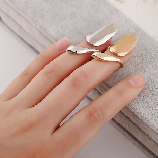 Así son los anillos de uñas con los que no necesitaremos manicura para ...