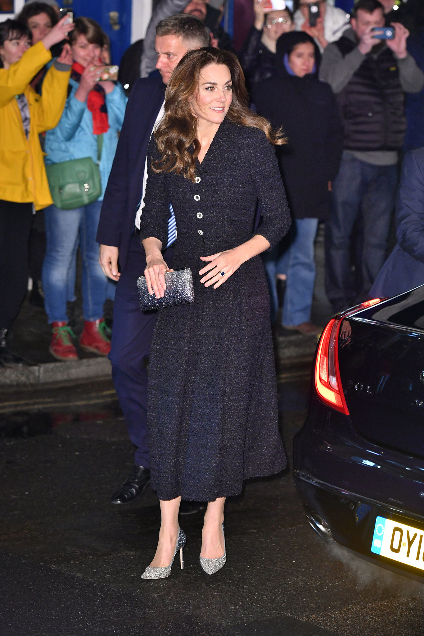 Kate Middleton se apunta a la tendencia del tweed y lo luce como look ...