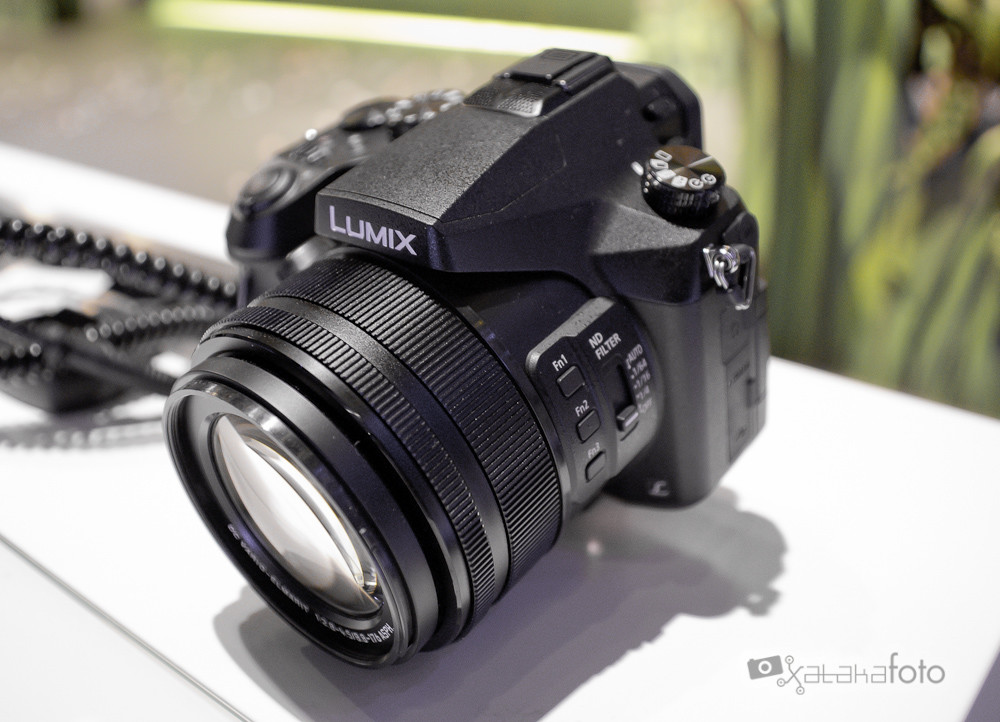 Panasonic Lumix FZ2000: Toma de contacto con la nueva bridge en Photokina