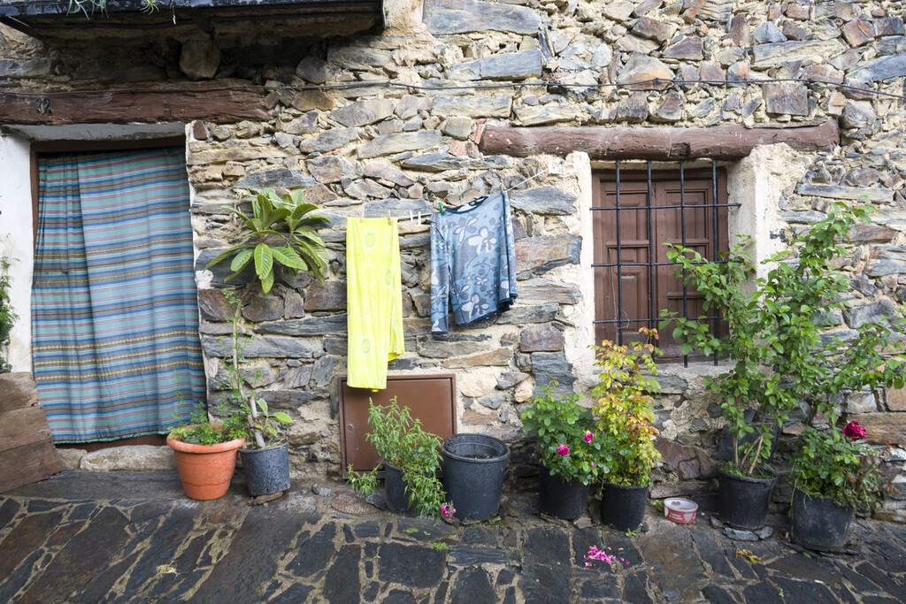 El pueblo más bonito de Madrid es la escapada rural perfecta porque ...