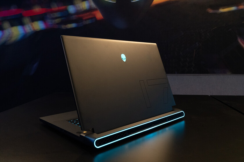 Alienware actualiza su m17 R5 con el último hardware de AMD, anuncia ...