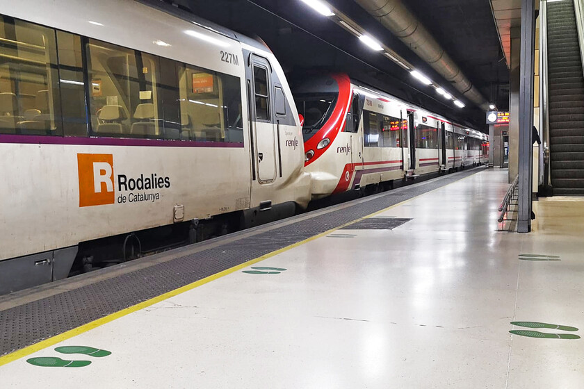 Un problema en una actualización informática deja a Cataluña sin trenes de Renfe durante horas