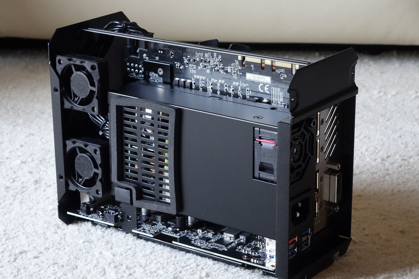 Gigabyte AORUS GTX 1080 Gaming Box, análisis: review con ...