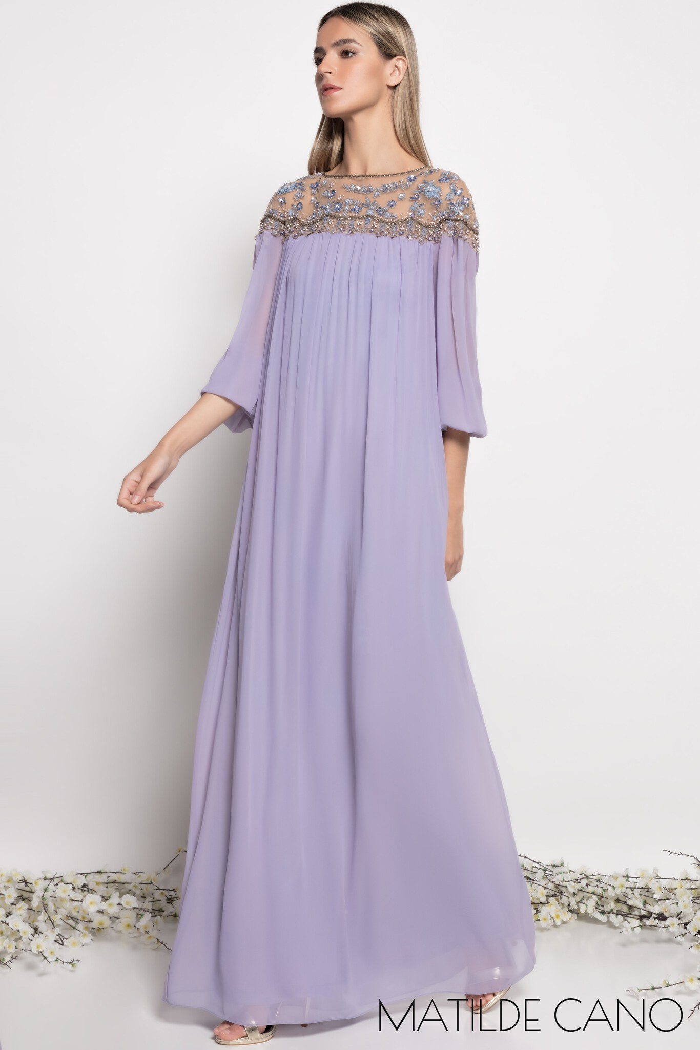 Así es la nueva colección de vestidos de invitada Matilde Cano 2023: acertarás en cualquier boda ...