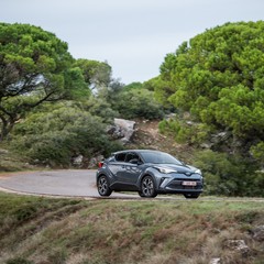 SUV Toyota C-HR 2020, prueba: misma habitabilidad pero más potencia ...