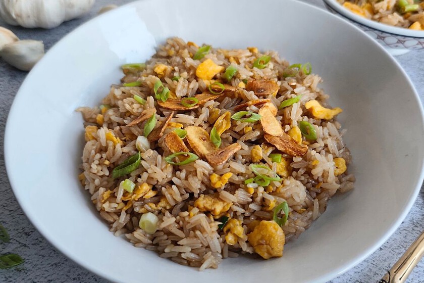 Arroz frito con ajo o Khao Pad Kra-tiam, la receta tailandesa más ...