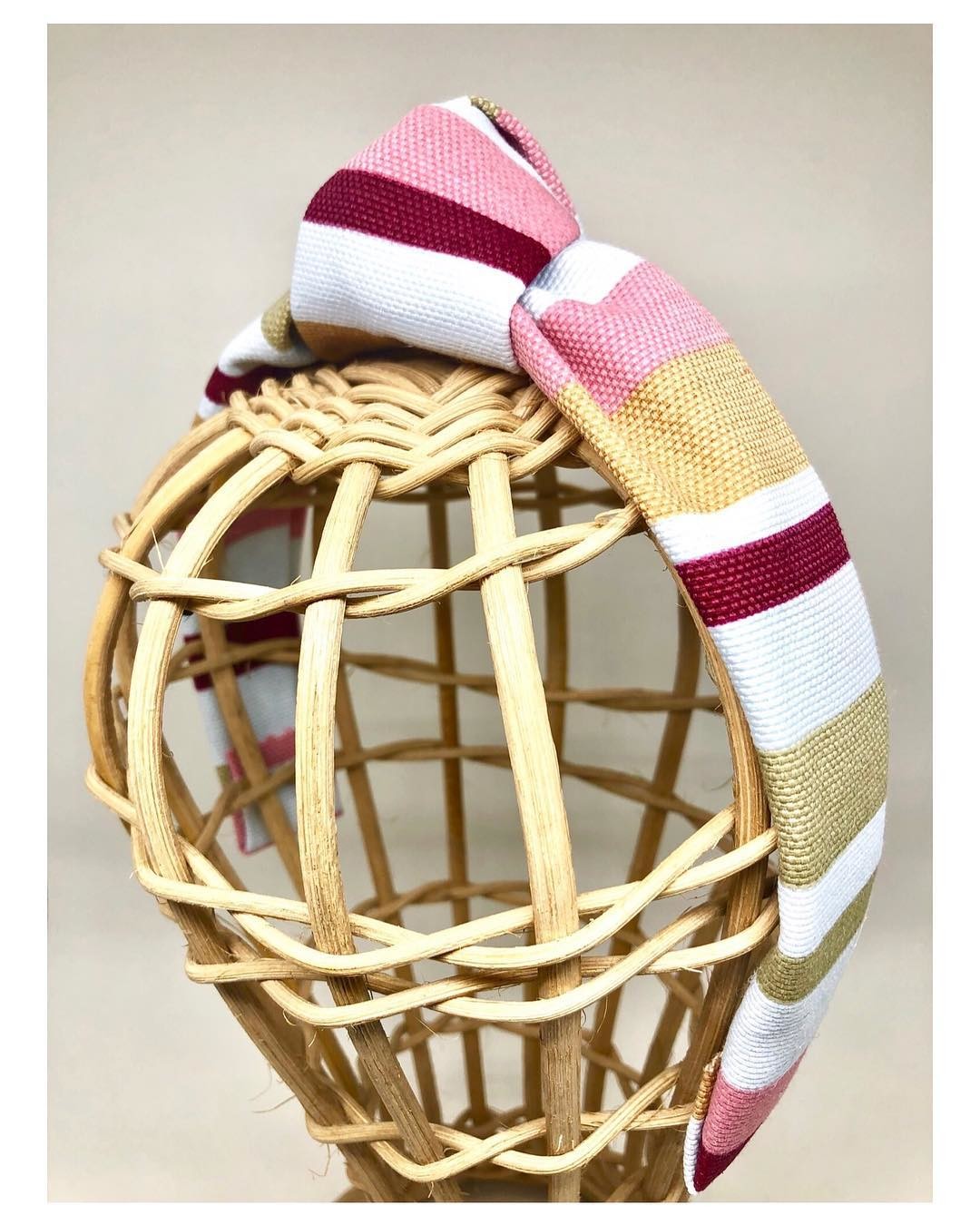 Nueve diademas para esta primavera con las que sumarte a la tendencia ...