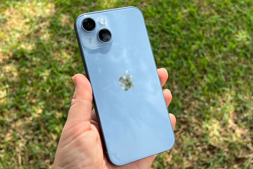 El último iPhone de Apple tiene descuento y lo puedes conseguir más ...