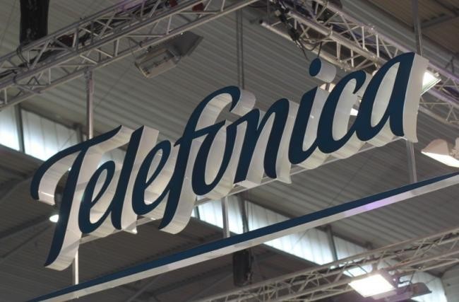 Telefónica va a por todas ofreciendo 725 millones de euros por el 56% ...