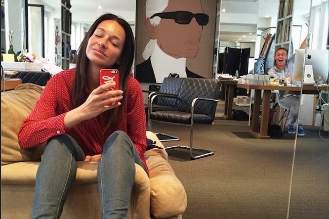 Amanda Sanchez es la modelo con más desfiles de Chanel y es una ...