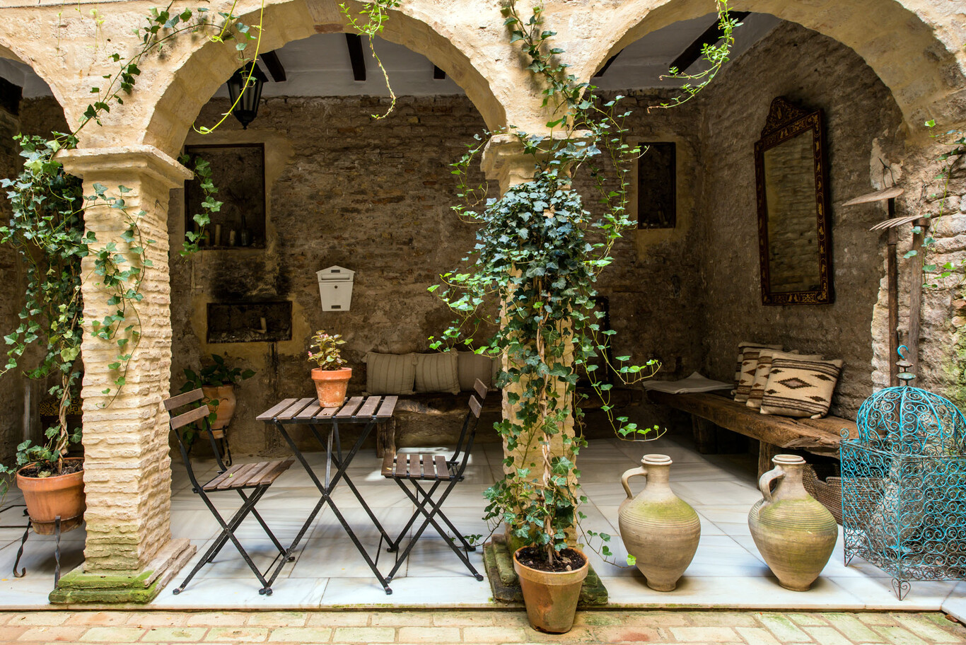 Los patios, terrazas y jardines también son para el invierno ...