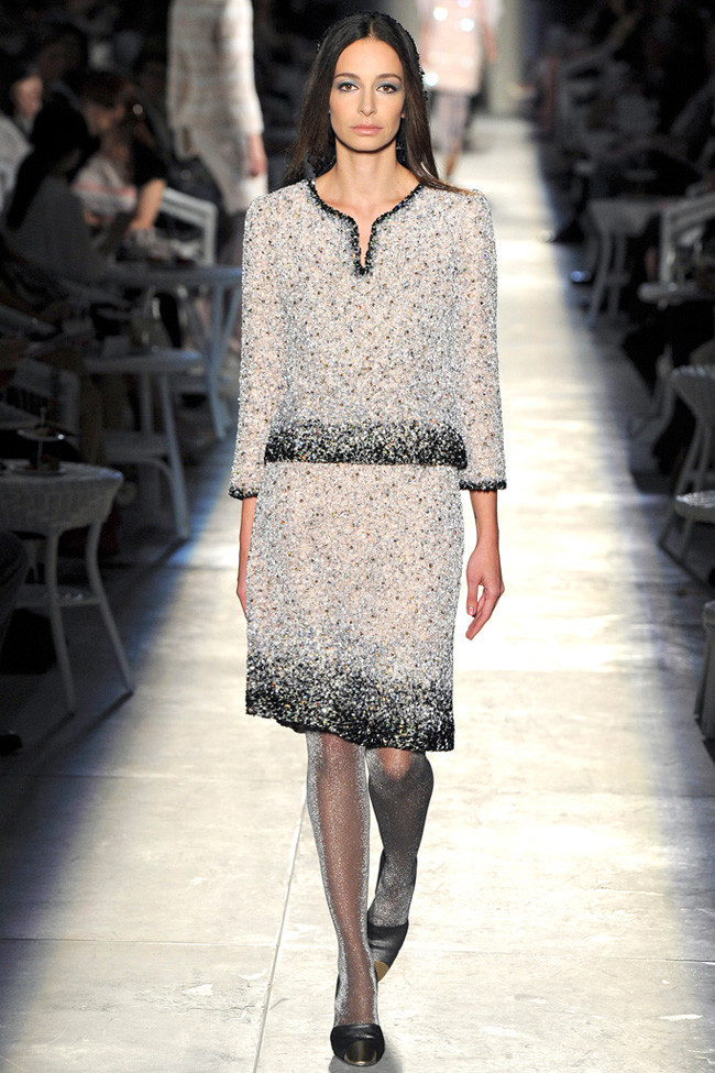 Amanda Sanchez es la modelo con más desfiles de Chanel y es una ...