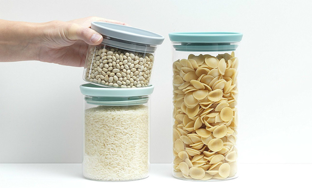 Botes y tarros de vidrio para una tener una despensa mejor organizada ...