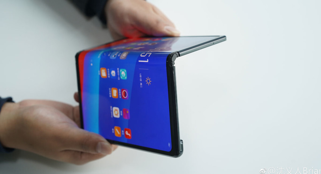 Móviles enrollables vs. plegables: qué propone cada fabricante y qué ...