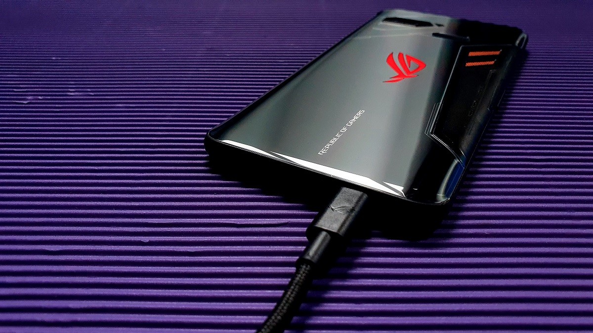 ASUS ROG Phone, lo hemos probado: el primer smartphone para gamers en ...