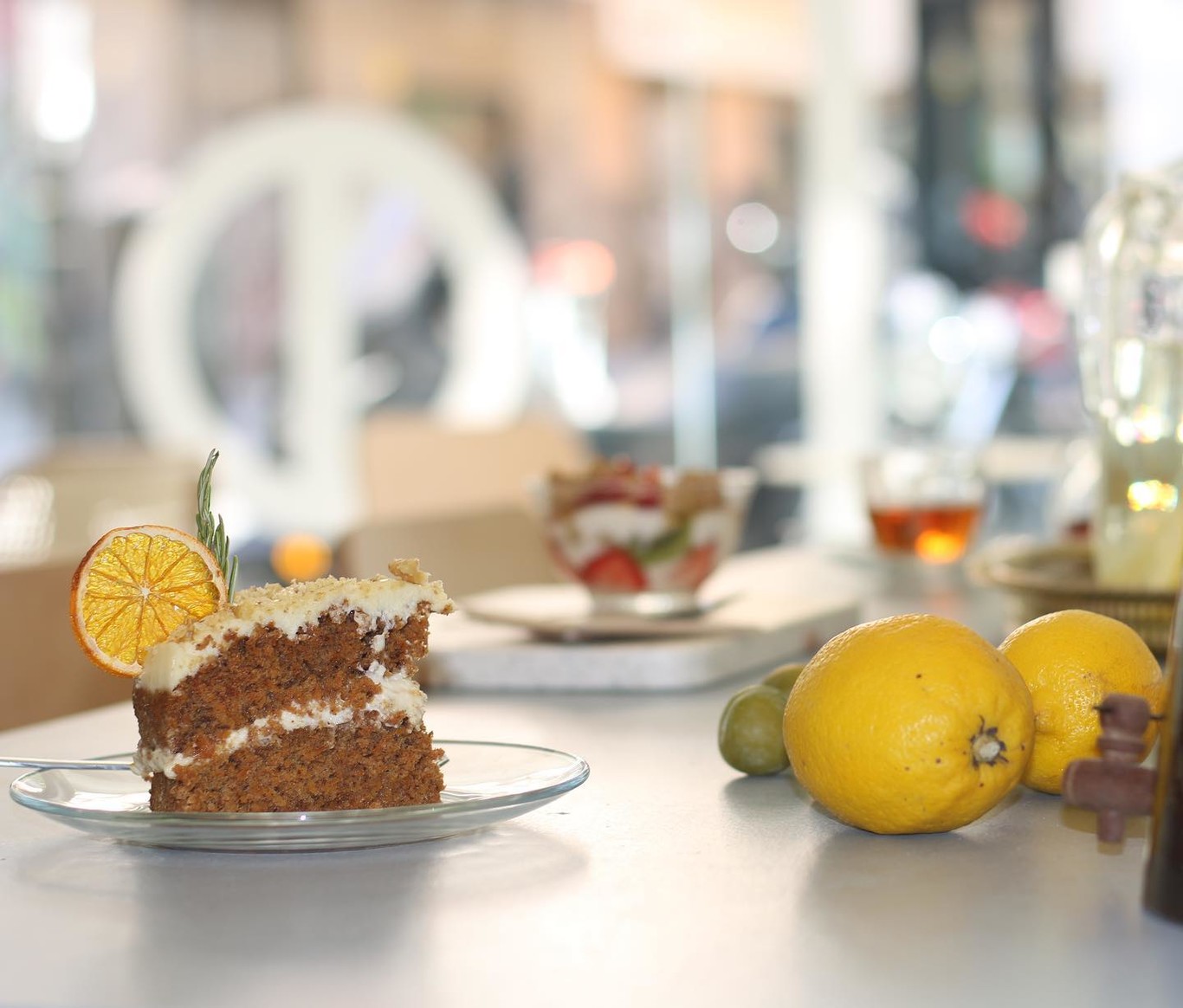 Madrid tiene nuevo sitio de moda: el Agrado Café acaba de abrir sus ...