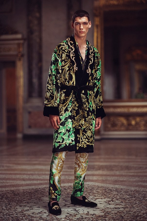 La nueva colección de Alta Costura de Versace presenta seis looks ...