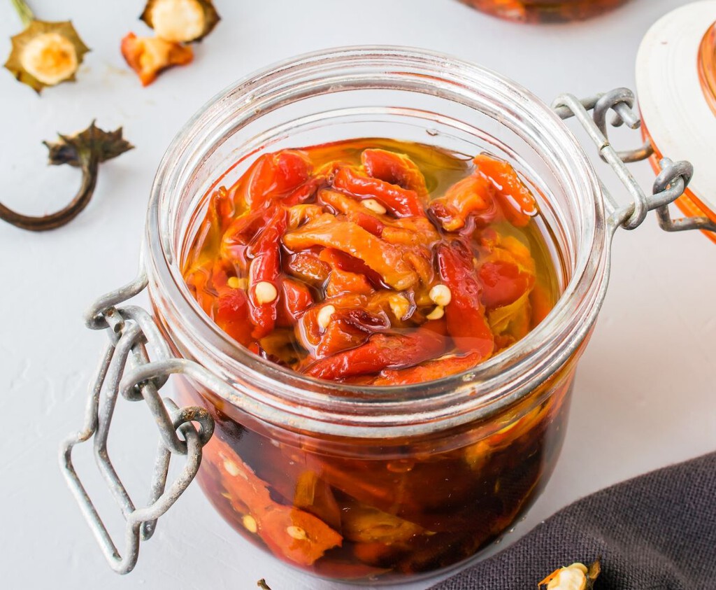 El error que cometemos a menudo con las latas de comida abiertas