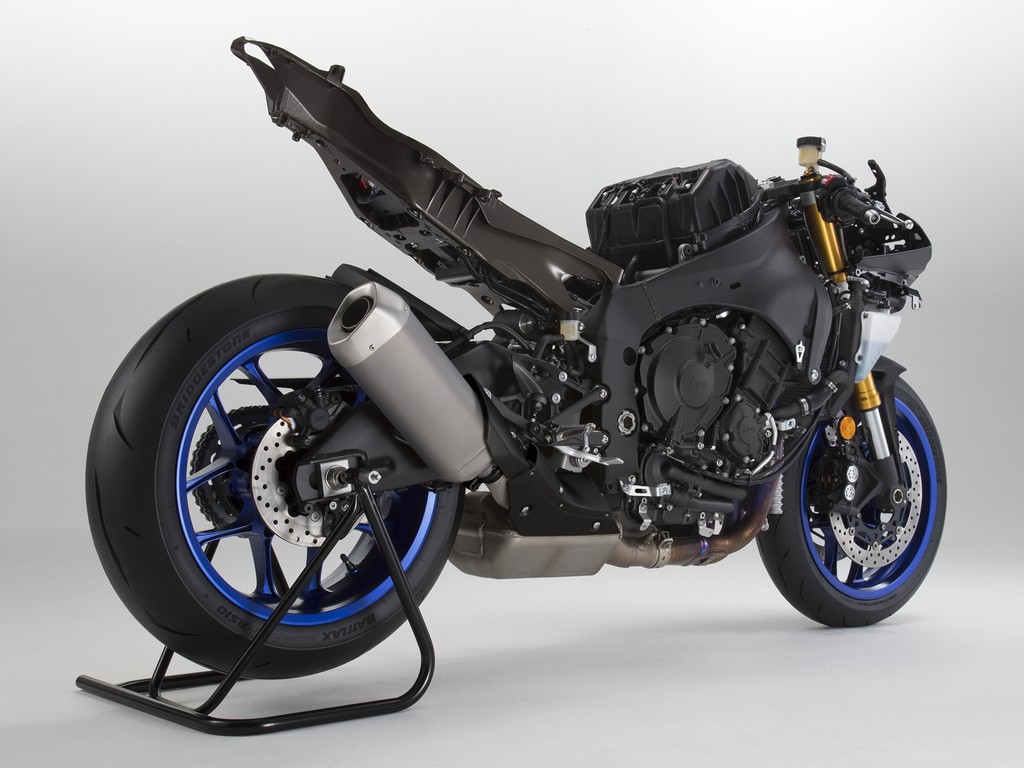 Yamaha YZF-R1 & YZF-R1M 2018: 200 caballos aún más inteligentes