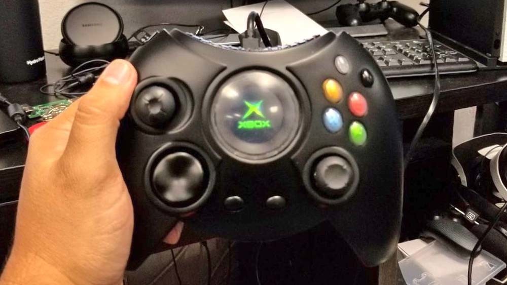 El regalo prometido: el monstruoso control del primer Xbox regresará a ...