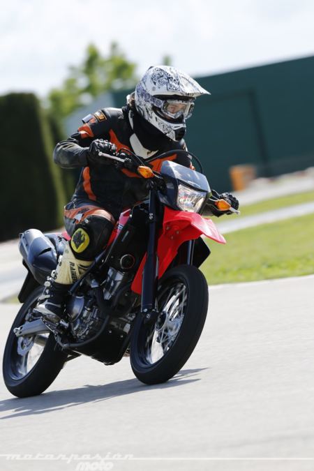 Honda CRF250M, prueba (valoración, vídeo, galería y ficha técnica)