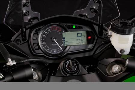 Kawasaki Z1000SX, la Z1000 se nos viste