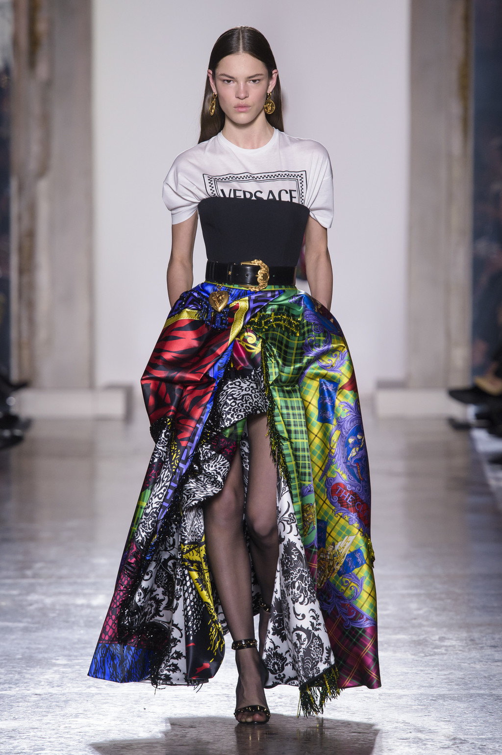 Versace Otoño-Invierno 2018/2019: el exceso hecho realidad