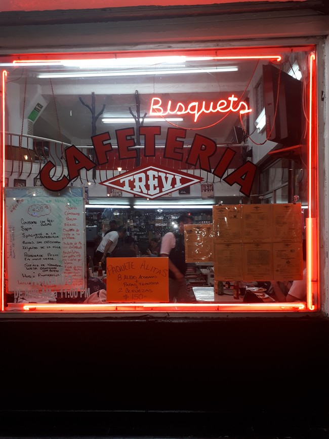 cafetería trevi cierre