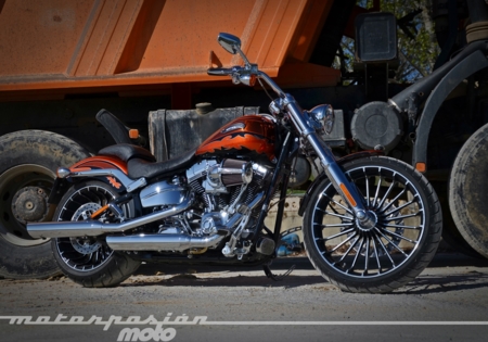 Harley-Davidson CVO Breakout, prueba (valoración, ficha técnica y galería)
