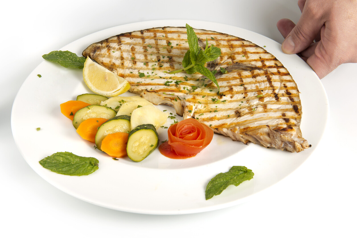 Pez espada, el pescado perfecto para la parrilla: qué es, en qué se ...