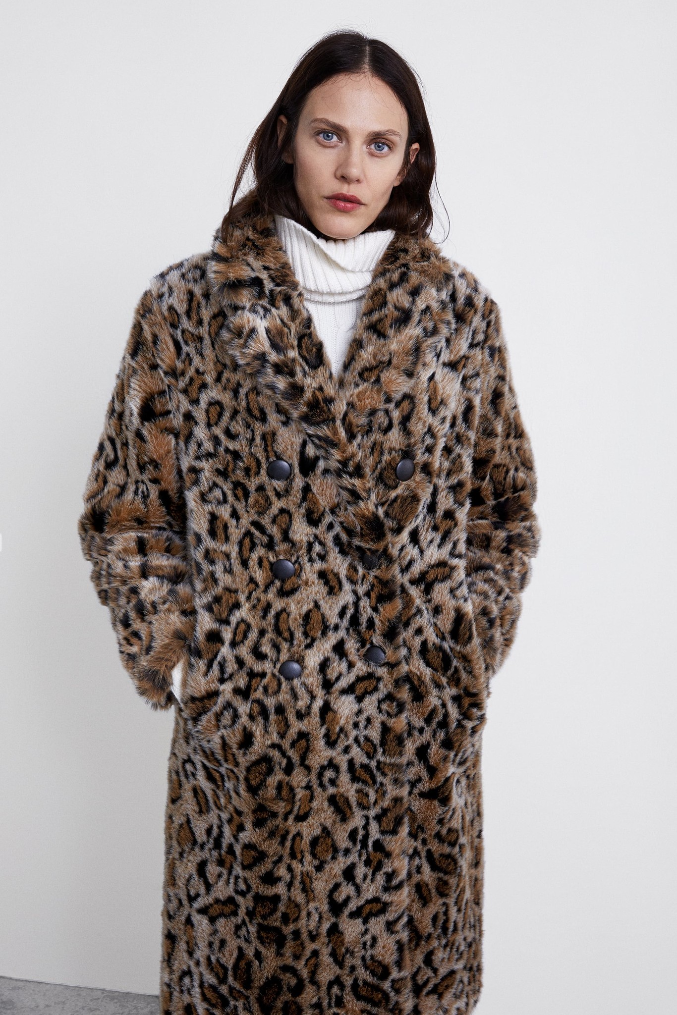 Desprendiendo estilo sin pasar gota de frío: Zara nos presenta los 21 ...