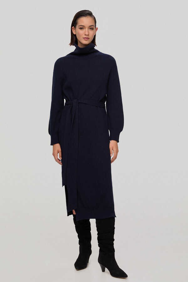 El vestido de punto de Tamara Falcó con Pedro del Hierro en las rebajas ...