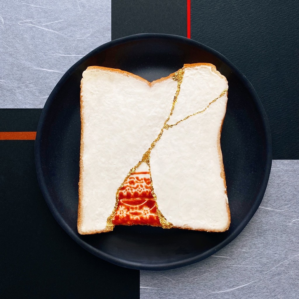 Obras de arte con comida Una artista japonesa pinta en pan tostado
