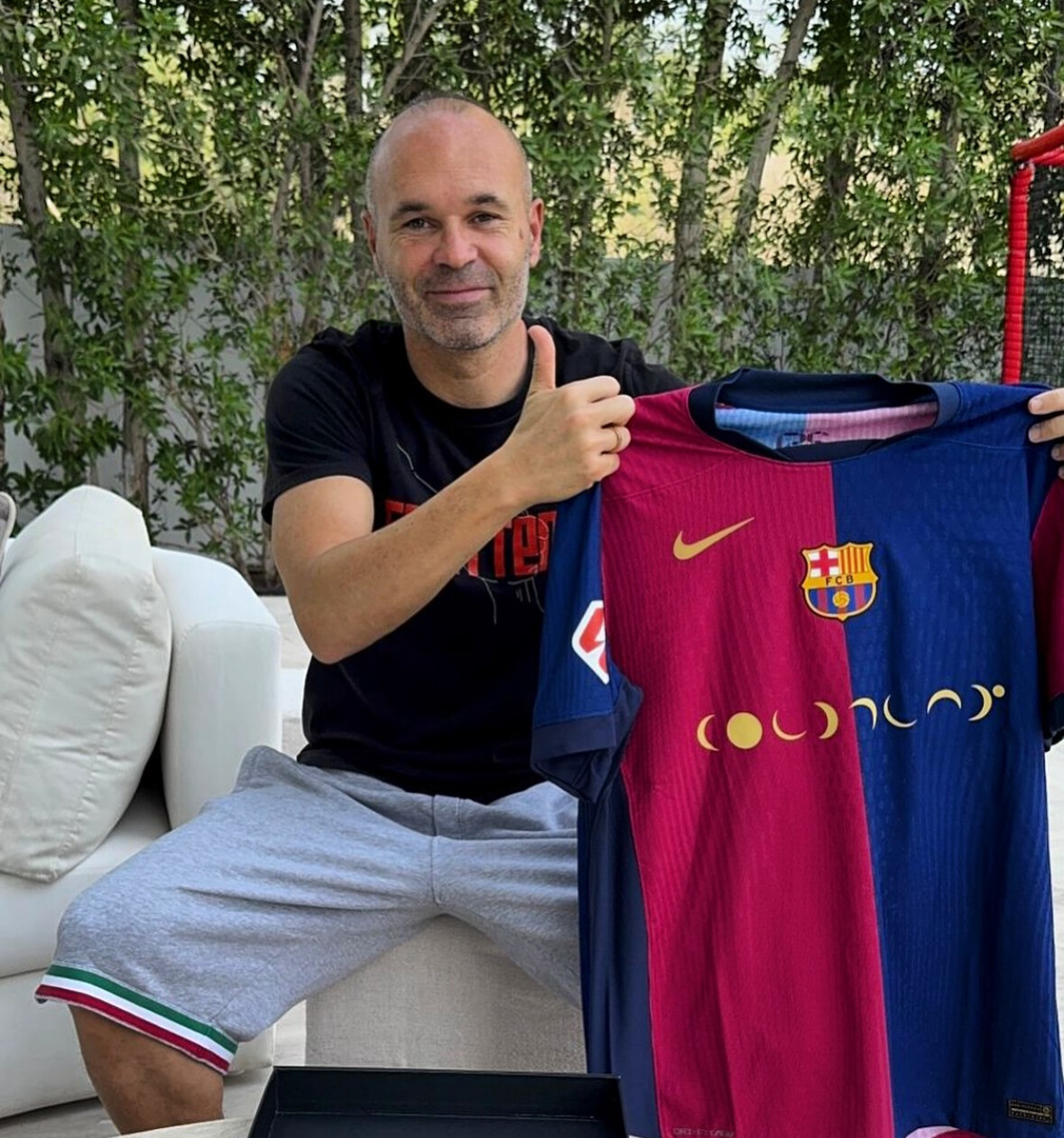 Iniesta da una lección de fortaleza mental sobre la alopecia que apoyan ...