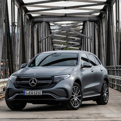 Coche eléctrico Mercedes-Benz EQC: hasta 416 km y tan lujoso como ...