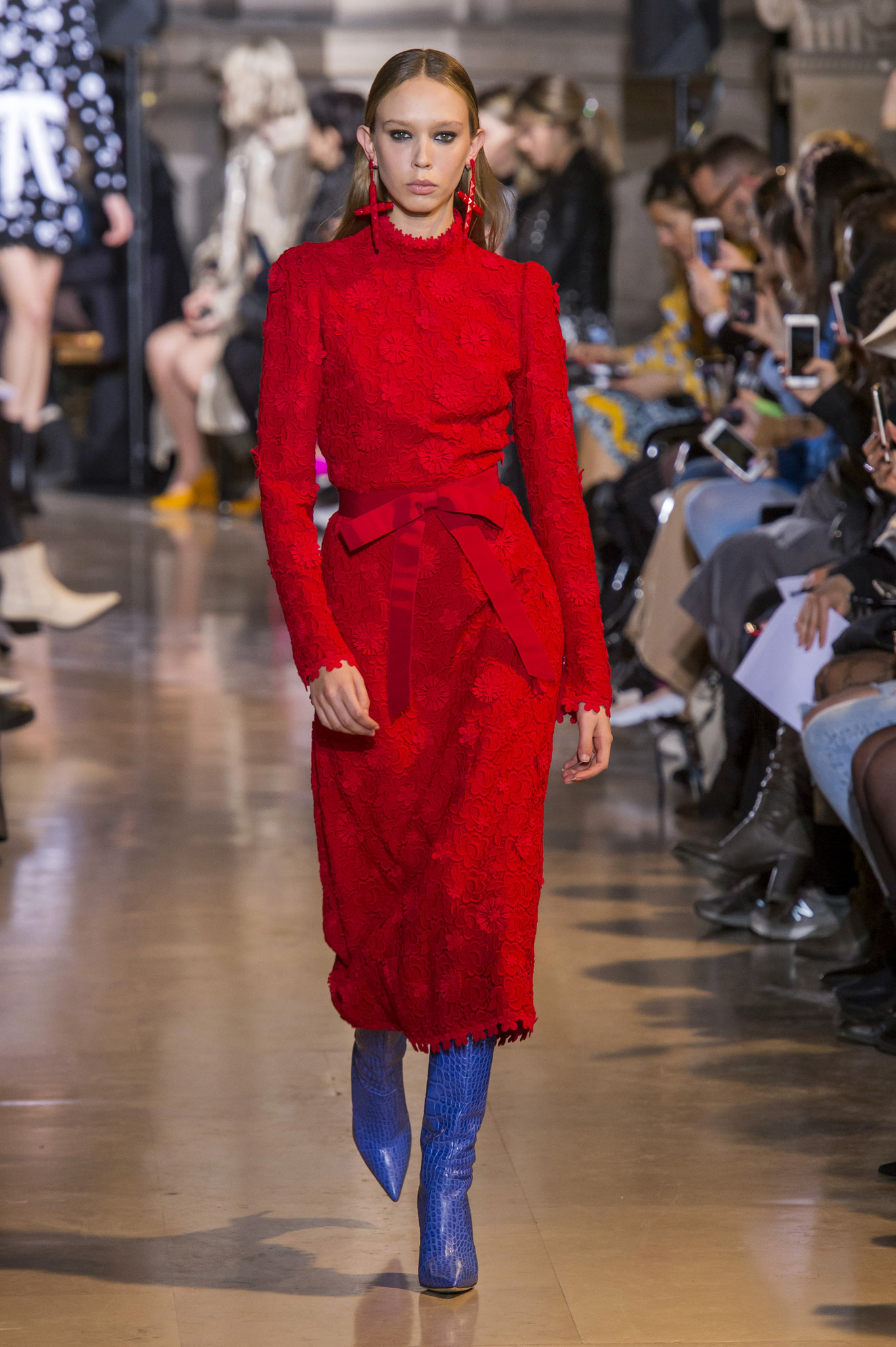 Los mejor del quinto día de la Semana de la Moda de París: Loewe ...