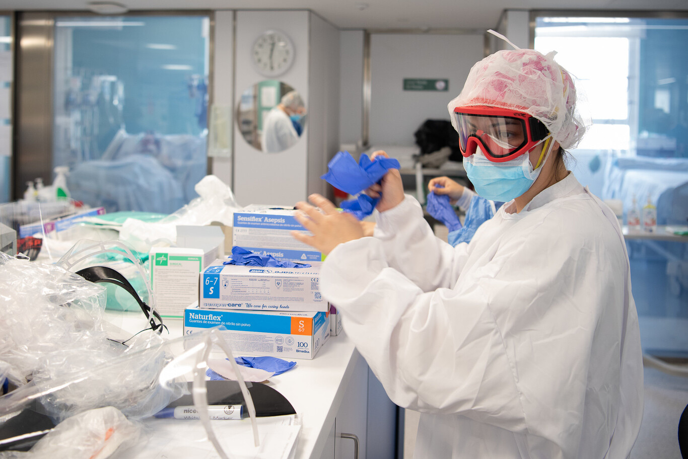 El sistema inmunitario de uno de cada 10 enfermos graves de COVID se ...