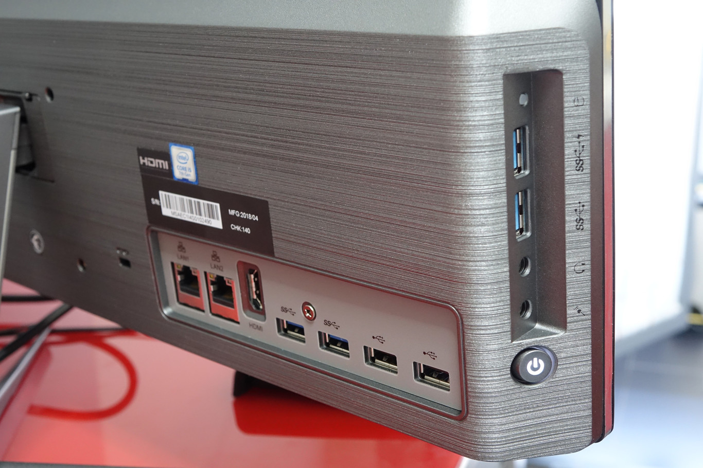 MSI All-in-One PRO 24X 7M, análisis: review con especificaciones y precio