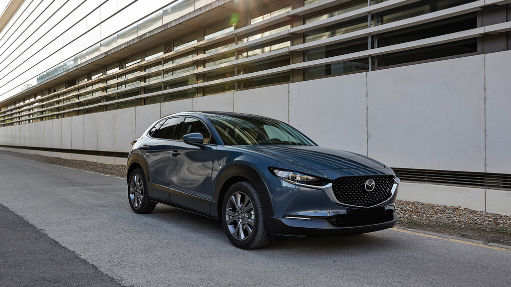 Polymetal Gray, la nueva línea para Mazda 3, MX-5, CX-30 y CX-5 en México