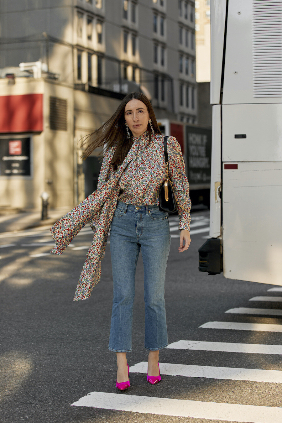 El street style nos enseña qué estilo de vaqueros serán tendencia este ...