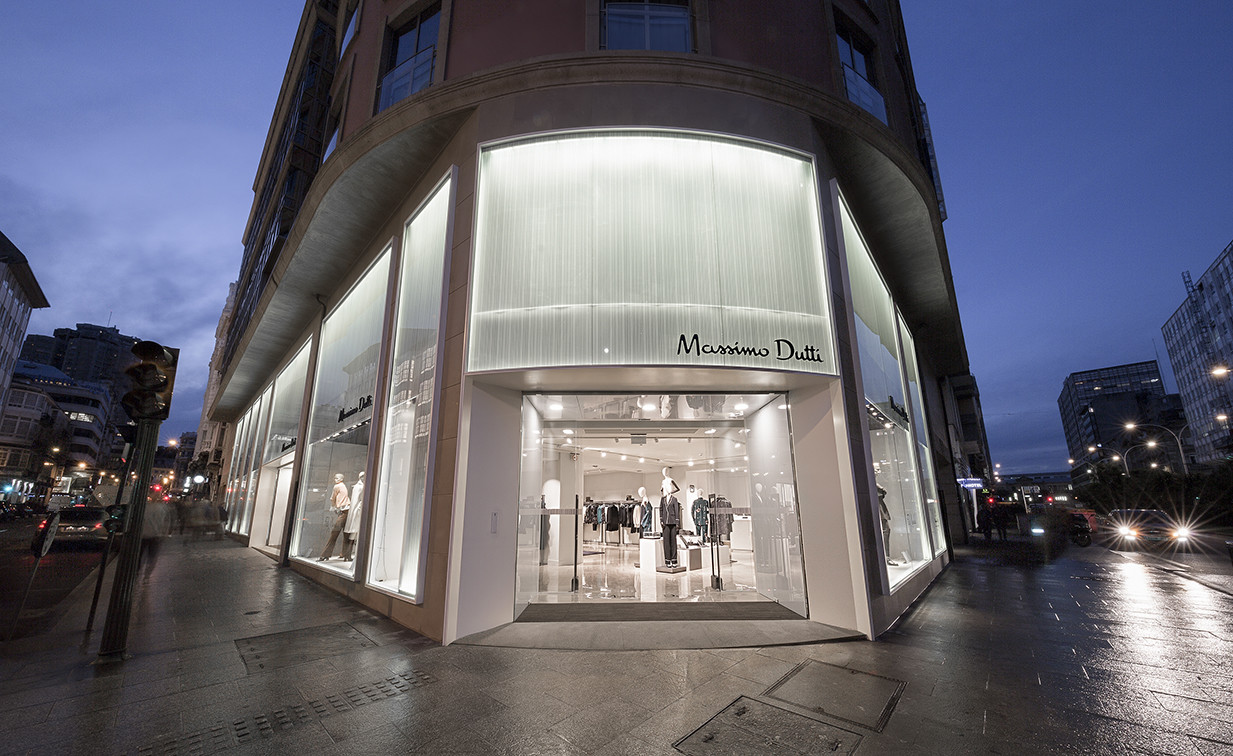 La revolución Zara: así ha transformado el fenómeno Inditex A Coruña en ...