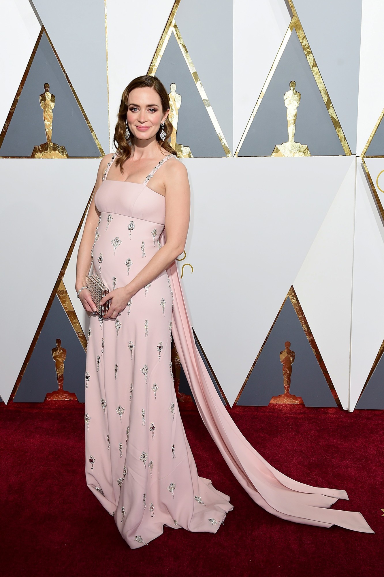 Disney ficha a tres estrellas con mucho estilo: Emily Blunt, Emma Stone ...