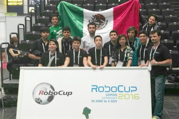 Mexicanos ganan el oro, una vez más, en una competencia de robótica ...