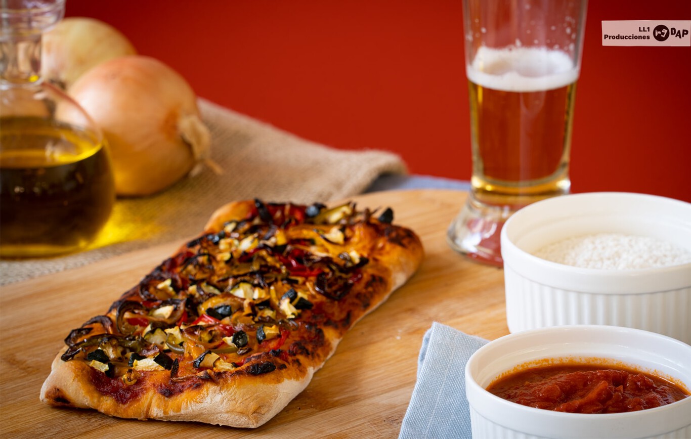 Las mejores 13 recetas de cocas para disfrutar de un picoteo levantino