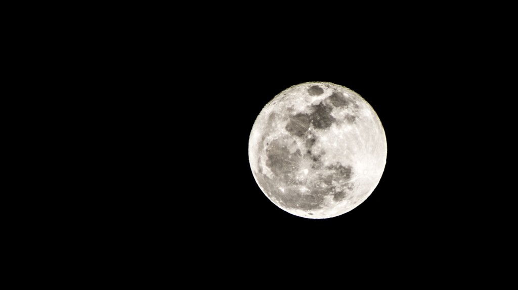 Una ciudad china está construyendo su propia 'luna artificial' para ...