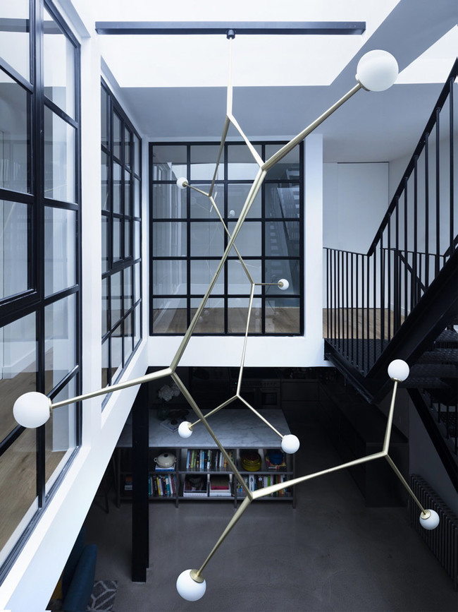 Una bodega textil transformada en apartamento moderno en Londres