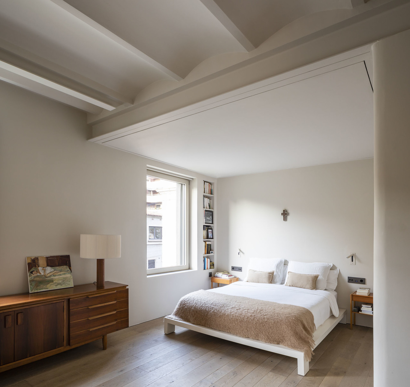 La rehabilitación de una casa modernista en Barcelona con un interior ...